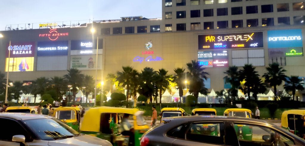 12 Best Places To Visit In Noida 2026